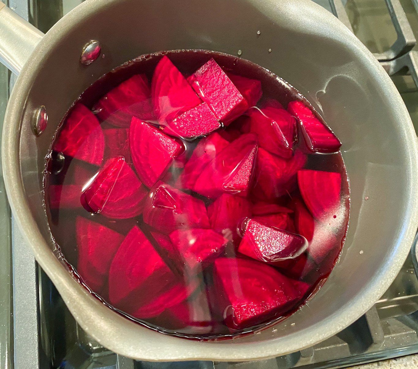 Vegan Šaltibarščiai (Lithuanian Beet Soup) - Pebbles and Toast