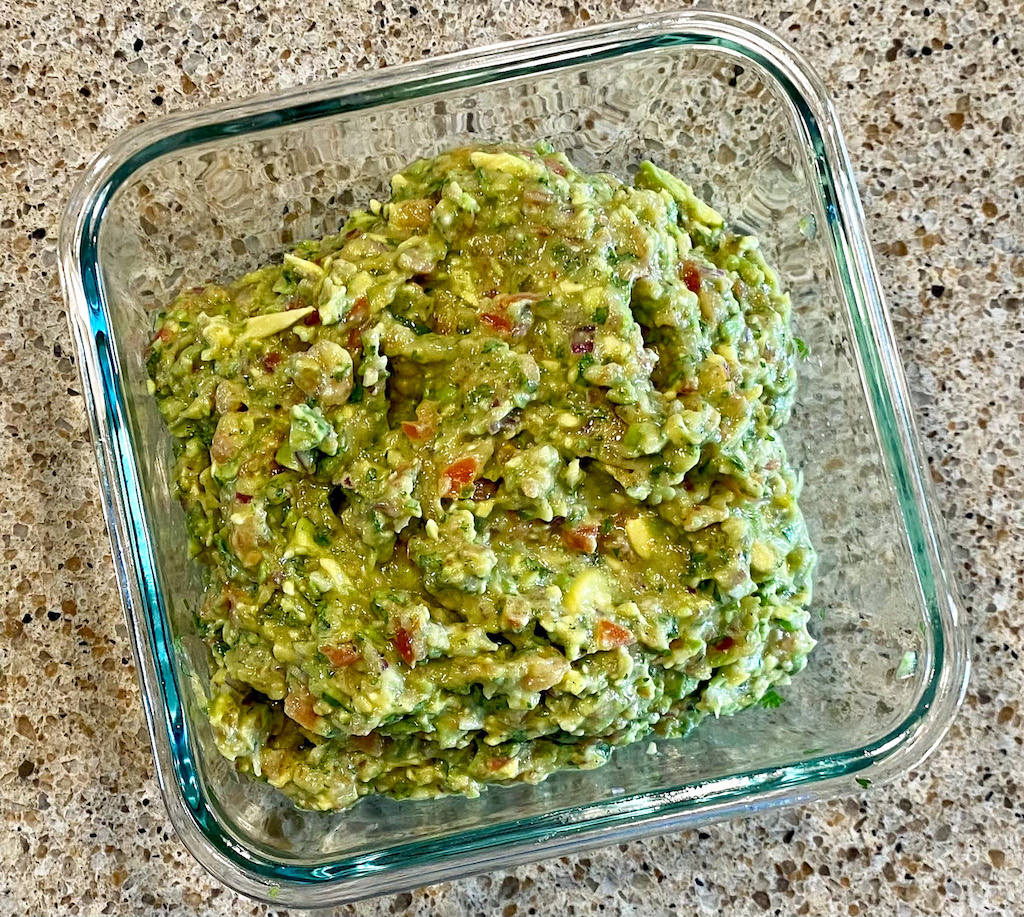 Easy Chunky Guacamole – Pebbles and Toast